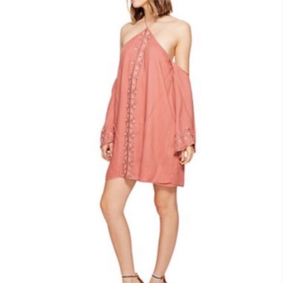 The Jetset Diaries | Dresses | Tjd Desert Rose Shoulderless Mini Dress ...